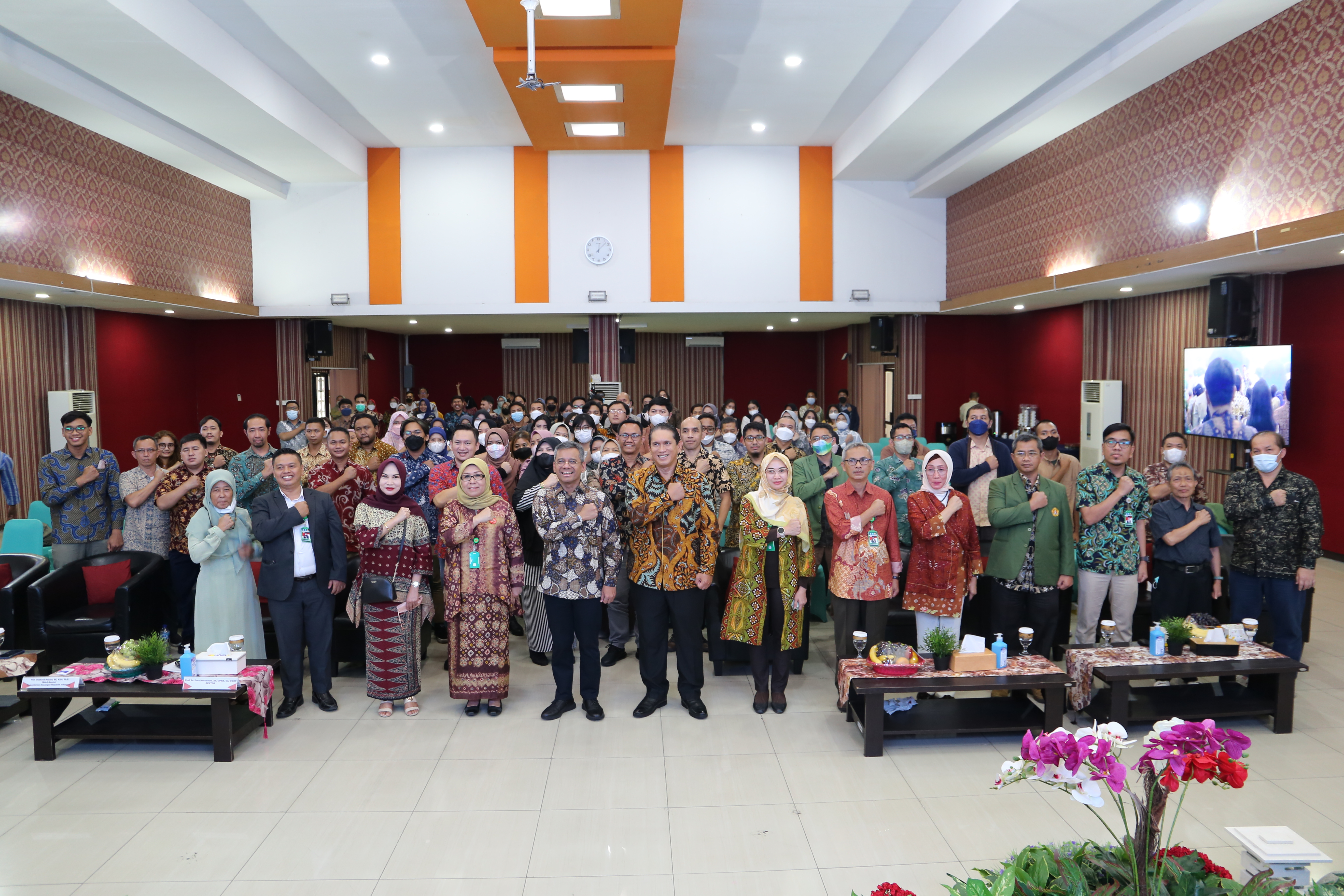 Kuliah Umum Perdana Magister FEB, UPNVJ Hadirkan Wamenkeu RI - UPN "Veteran" Jakarta